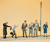Preiser HO 10414 People waiting for bus 6/ – Euro Model Trains