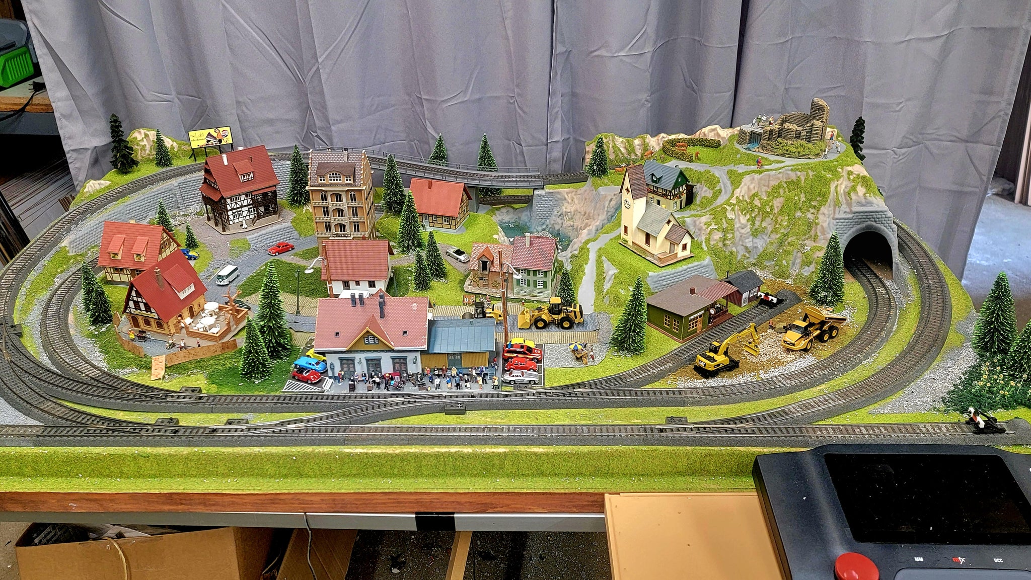 Euro Model Trains - Largest Marklin, Roco, TRIX, PIKO Dealer in NJ/NY