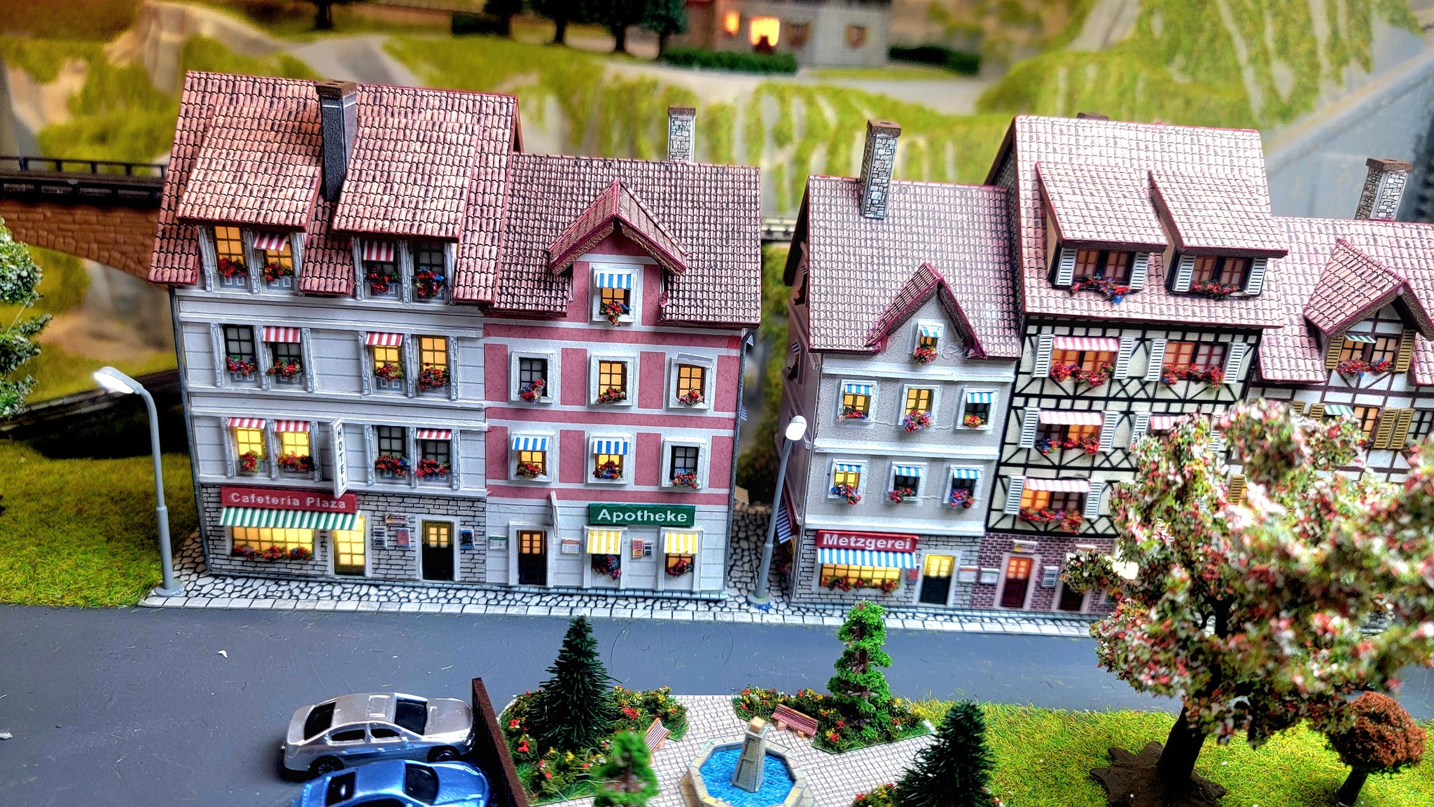 Noch N scale 777777 "Baden-Baden" Amazing Digital Layout w/ECoS Statio ...