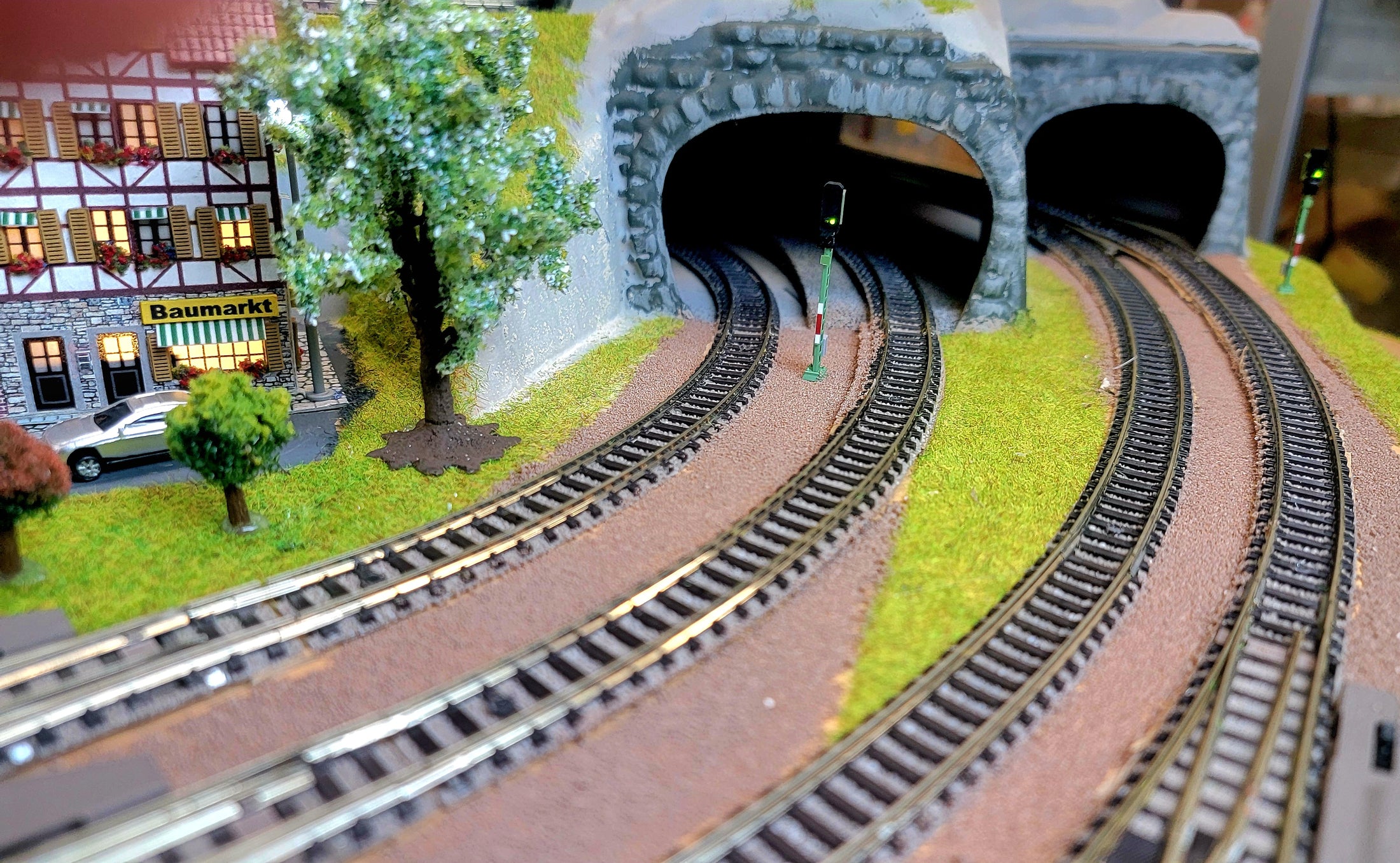Noch N scale 777777 "Baden-Baden" Amazing Digital Layout w/ECoS Statio ...