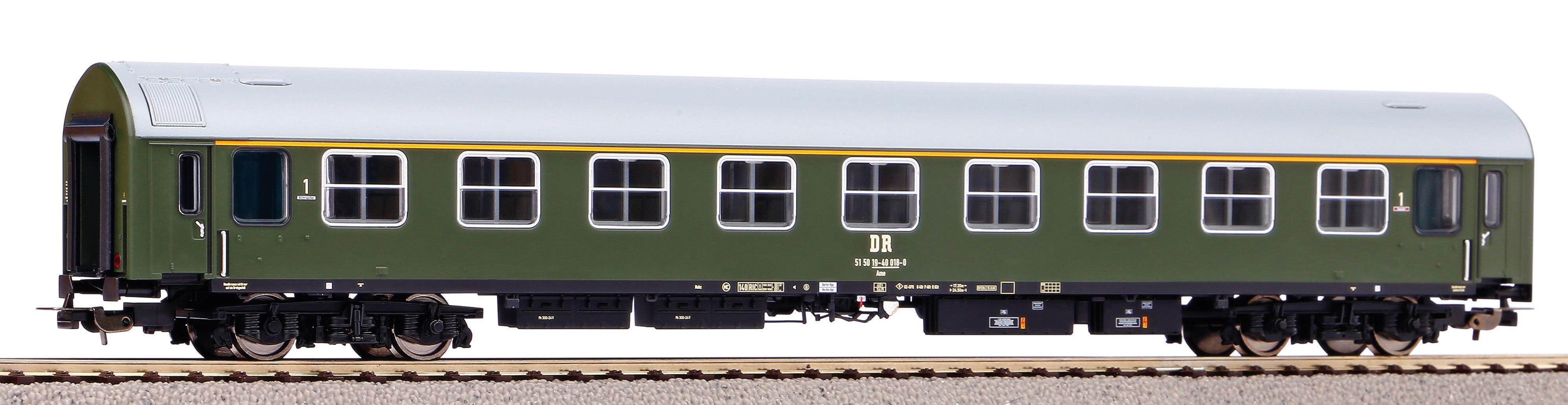 Piko HO Passenger Cars – Euro Model Trains